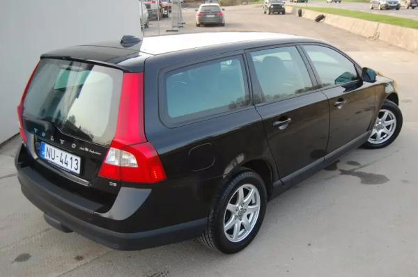 Melns Volvo V70 2007 Jēkabpils, ar dzinēja tilpumu 2.40 L un nobraukumu 255 tūkst. km par 5700 €, foto 2 vietnē AUTOMOTO.COM.LV