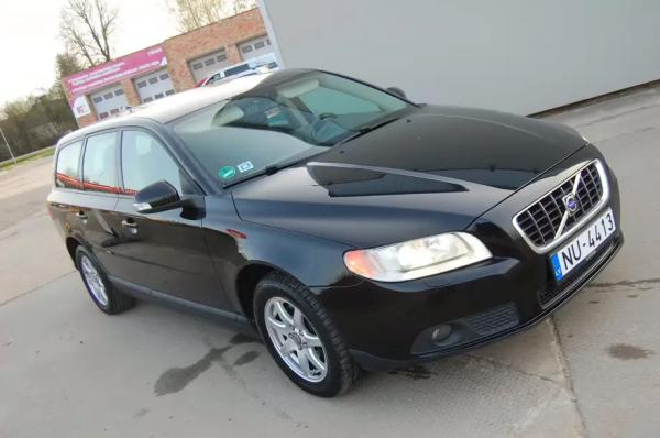 Melns Volvo V70 2007 Jēkabpils, ar dzinēja tilpumu 2.40 L un nobraukumu 255 tūkst. km par 5700 €, foto 5 vietnē AUTOMOTO.COM.LV