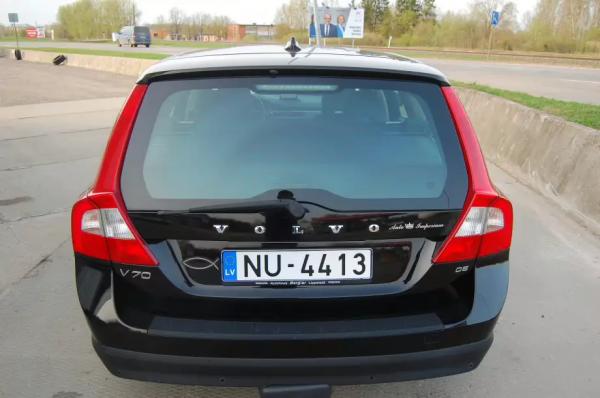 Melns Volvo V70 2007 Jēkabpils, ar dzinēja tilpumu 2.40 L un nobraukumu 255 tūkst. km par 5700 €, foto 8 vietnē AUTOMOTO.COM.LV