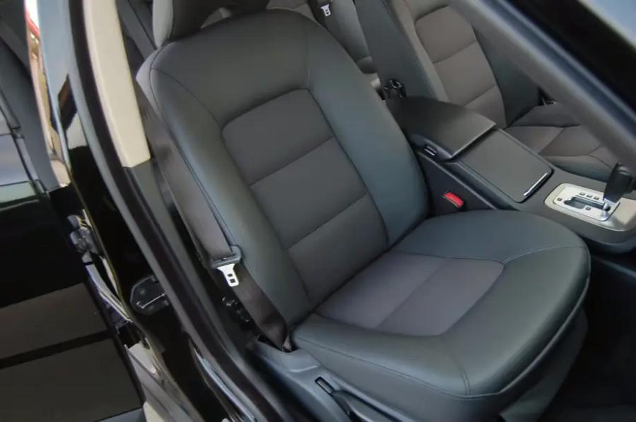 Melns Volvo V70 2007 Jēkabpils, ar dzinēja tilpumu 2.40 L un nobraukumu 255 tūkst. km par 5700 €, foto 15 vietnē AUTOMOTO.COM.LV