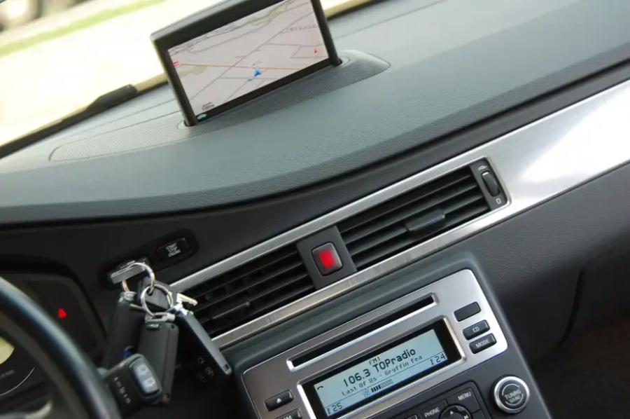 Melns Volvo V70 2007 Jēkabpils, ar dzinēja tilpumu 2.40 L un nobraukumu 255 tūkst. km par 5700 €, foto 21 vietnē AUTOMOTO.COM.LV