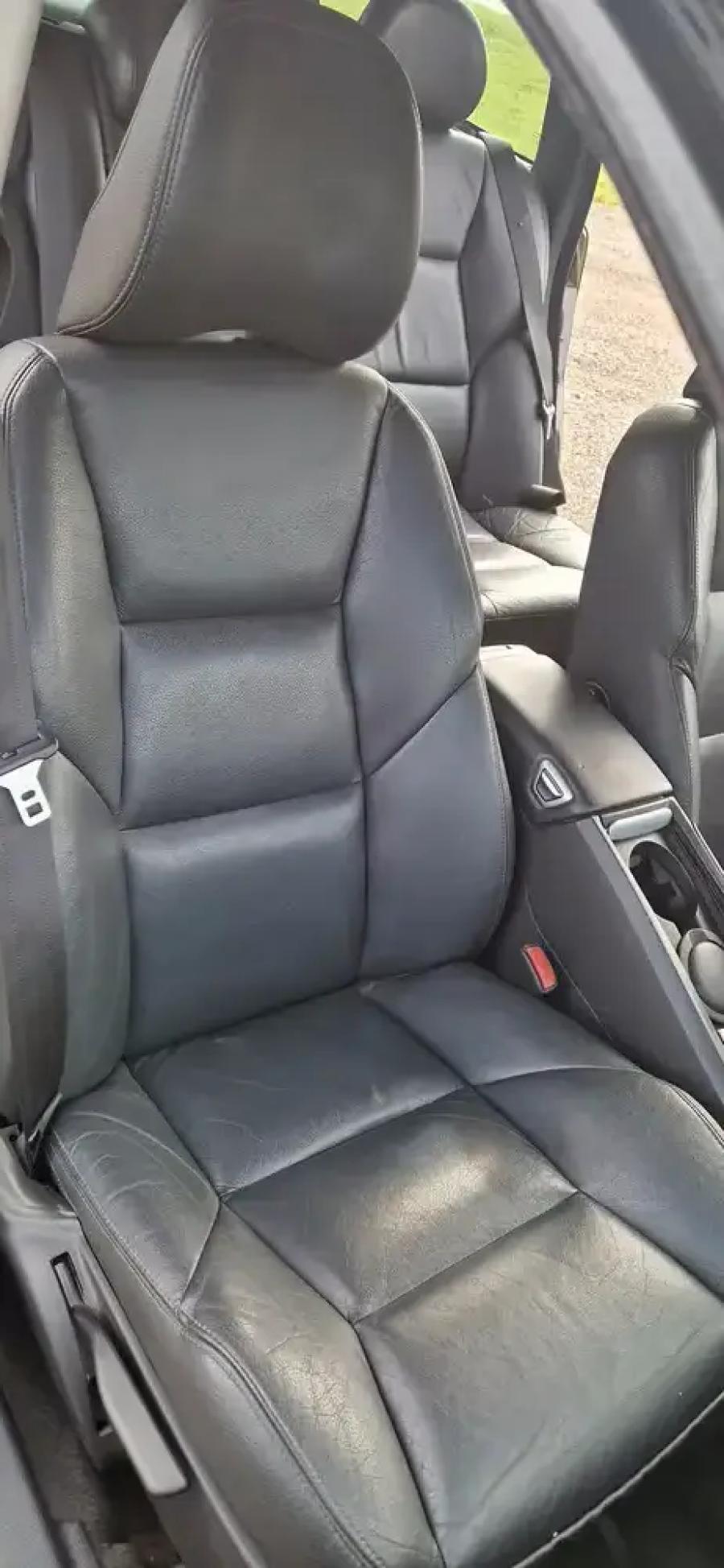 Black Volvo V70 2007 in Daugavpils, with an engine capacity of 2.40 L and mileage of 391 thousand km for 2950 €, photo 21 on AUTOMOTO.COM.LV