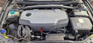Black Volvo V70 2007 in Daugavpils, with an engine capacity of 2.40 L and mileage of 391 thousand km for 2950 €, photo 26 on AUTOMOTO.COM.LV