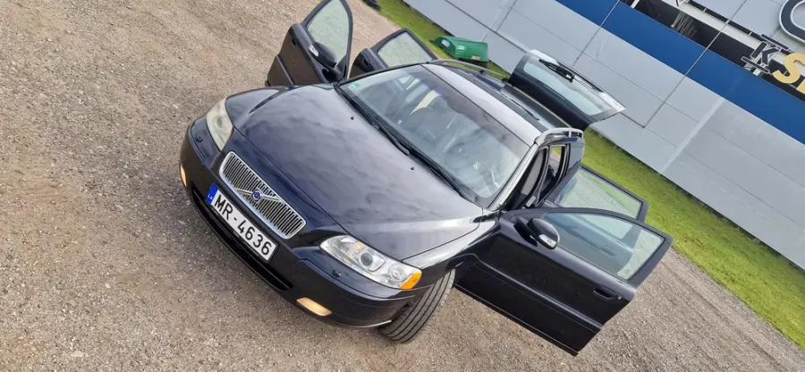 Black Volvo V70 2007 in Daugavpils, with an engine capacity of 2.40 L and mileage of 391 thousand km for 2950 €, photo 34 on AUTOMOTO.COM.LV