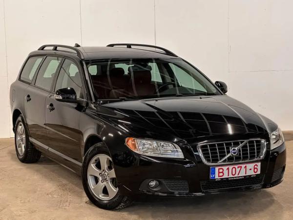 Melns Volvo V70 2007 Jūrmala, ar dzinēja tilpumu 2.40 L un nobraukumu 456 tūkst. km par 4850 €, foto 2 vietnē AUTOMOTO.COM.LV