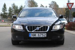Black Volvo V70 2007 in Riga, with an engine capacity of 2.40 L and mileage of 336 thousand km for 3390 €, photo 6 on AUTOMOTO.COM.LV