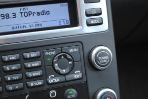 Black Volvo V70 2007 in Riga, with an engine capacity of 2.40 L and mileage of 336 thousand km for 3390 €, photo 27 on AUTOMOTO.COM.LV