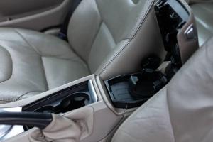 Black Volvo V70 2007 in Riga, with an engine capacity of 2.40 L and mileage of 323 thousand km for 3995 €, photo 22 on AUTOMOTO.COM.LV