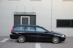 Черный Вольво В70 2007 в Марупе, объемом двигателя 2.40 л и пробегом 330 тыс. км за 3750 €, фото 7 на AUTOMOTO.COM.LV