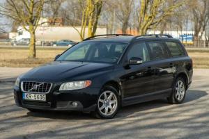 Black Volvo V70 2007 in Liepaja, with an engine capacity of 2.40 L and mileage of 426 thousand km for 2000 €, photo  on AUTOMOTO.COM.LV