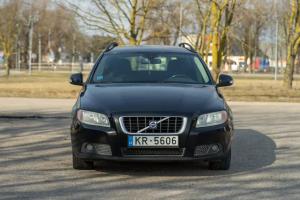 Melns Volvo V70 2007 Liepāja, ar dzinēja tilpumu 2.40 L un nobraukumu 426 tūkst. km par 2000 €, foto 7 vietnē AUTOMOTO.COM.LV