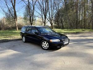 Черный Вольво В70 2007 в Рига, объемом двигателя 2.40 л и пробегом 335 тыс. км за 2690 €, фото 3 на AUTOMOTO.COM.LV