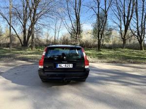 Черный Вольво В70 2007 в Рига, объемом двигателя 2.40 л и пробегом 335 тыс. км за 2690 €, фото 6 на AUTOMOTO.COM.LV
