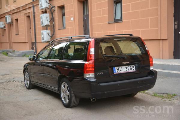 Black Volvo V70 2007 in Riga, with an engine capacity of 2.40 L and mileage of 287 thousand km for 3200 €, photo 2 on AUTOMOTO.COM.LV