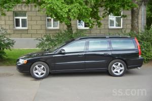 Black Volvo V70 2007 in Riga, with an engine capacity of 2.40 L and mileage of 287 thousand km for 3200 €, photo 6 on AUTOMOTO.COM.LV