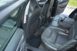 Black Volvo V70 2007 in Riga, with an engine capacity of 2.40 L and mileage of 287 thousand km for 3200 €, photo 15 on AUTOMOTO.COM.LV