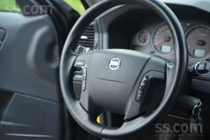Black Volvo V70 2007 in Riga, with an engine capacity of 2.40 L and mileage of 287 thousand km for 3200 €, photo 16 on AUTOMOTO.COM.LV