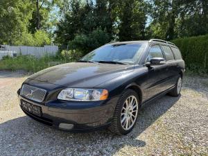 Black Volvo V70 2007 in Alytus, with an engine capacity of 2.40 L and mileage of 310 thousand km for 2450 €, photo  on AUTOMOTO.COM.LV