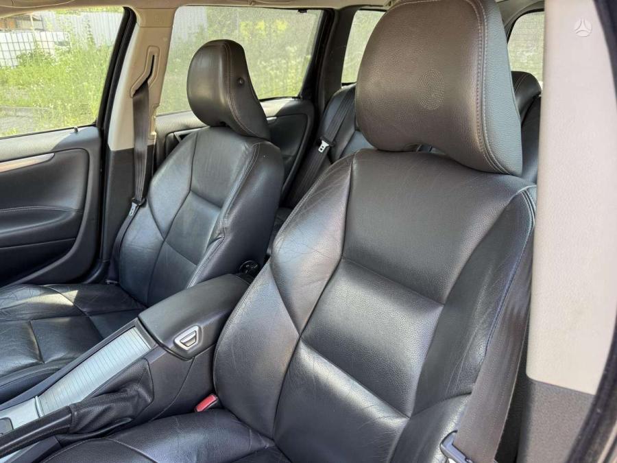 Melns Volvo V70 2007 Alīta, ar dzinēja tilpumu 2.40 L un nobraukumu 310 tūkst. km par 2450 €, foto 9 vietnē AUTOMOTO.COM.LV