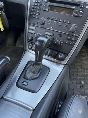 Melns Volvo V70 2007 Alīta, ar dzinēja tilpumu 2.40 L un nobraukumu 310 tūkst. km par 2450 €, foto 15 vietnē AUTOMOTO.COM.LV