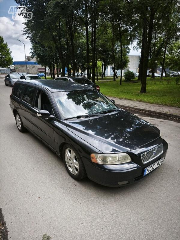 Melns Volvo V70 2007 Kauņa, ar dzinēja tilpumu 2.40 L un nobraukumu 245 tūkst. km par 900 €, foto 3 vietnē AUTOMOTO.COM.LV