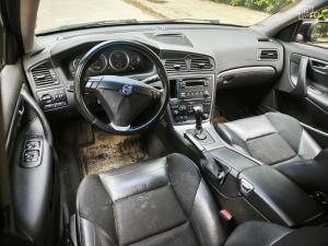 Black Volvo V70 2007 in Kaunas, with an engine capacity of 2.40 L and mileage of 245 thousand km for 900 €, photo 9 on AUTOMOTO.COM.LV