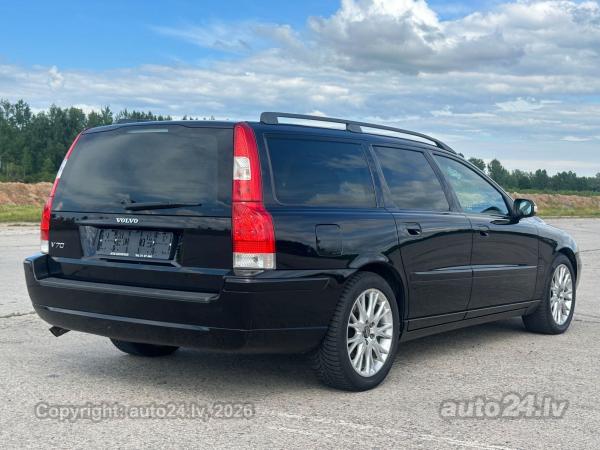 Melns Volvo V70 2007 Tartu, ar dzinēja tilpumu 2.40 L un nobraukumu 389 tūkst. km par 3950 €, foto 2 vietnē AUTOMOTO.COM.LV