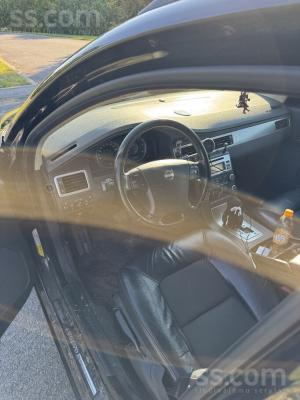 Black Volvo V70 2007 in Kuldiga, with an engine capacity of 2.40 L and mileage of 402 thousand km for 2300 €, photo 8 on AUTOMOTO.COM.LV