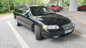 Black Volvo V70 2007 in Riga, with an engine capacity of 2.40 L and mileage of 304 thousand km for 3200 €, photo  on AUTOMOTO.COM.LV