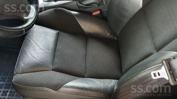 Black Volvo V70 2007 in Riga, with an engine capacity of 2.40 L and mileage of 304 thousand km for 3200 €, photo 9 on AUTOMOTO.COM.LV