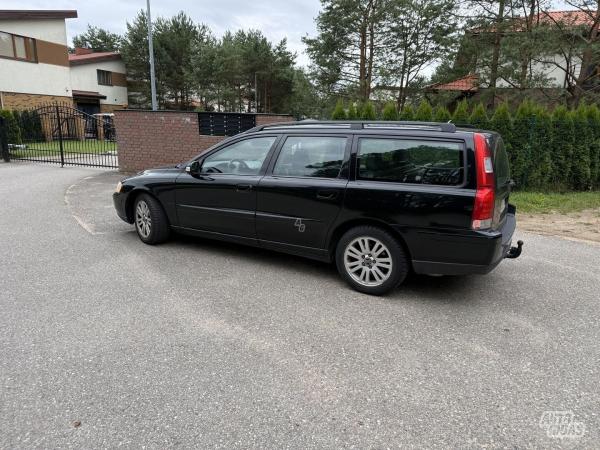 Melns Volvo V70 2007 Viļņa, ar dzinēja tilpumu 2.40 L un nobraukumu 335 tūkst. km par 1600 €, foto 1 vietnē AUTOMOTO.COM.LV