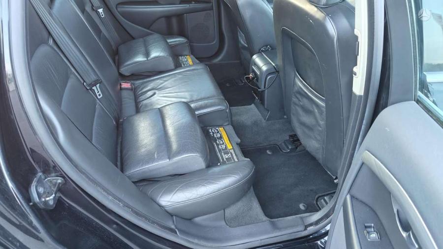 Melns Volvo V70 2007 Kauņa, ar dzinēja tilpumu 2.40 L un nobraukumu 278 tūkst. km par 4600 €, foto 9 vietnē AUTOMOTO.COM.LV