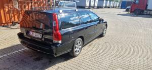 Black Volvo V70 2007 in Riga, with an engine capacity of 2.40 L and mileage of 376 thousand km for 3000 €, photo 5 on AUTOMOTO.COM.LV