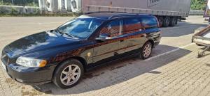 Black Volvo V70 2007 in Riga, with an engine capacity of 2.40 L and mileage of 376 thousand km for 3000 €, photo 7 on AUTOMOTO.COM.LV