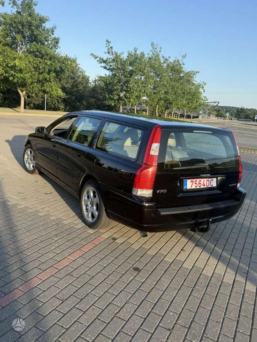Melns Volvo V70 2007 Jonava, ar dzinēja tilpumu 2.40 L un nobraukumu 325 tūkst. km par 2300 €, foto 7 vietnē AUTOMOTO.COM.LV