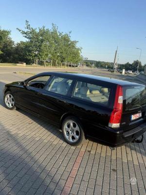Melns Volvo V70 2007 Jonava, ar dzinēja tilpumu 2.40 L un nobraukumu 325 tūkst. km par 2300 €, foto 8 vietnē AUTOMOTO.COM.LV