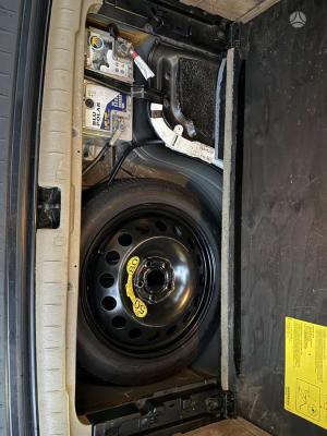 Melns Volvo V70 2007 Jonava, ar dzinēja tilpumu 2.40 L un nobraukumu 325 tūkst. km par 2300 €, foto 17 vietnē AUTOMOTO.COM.LV