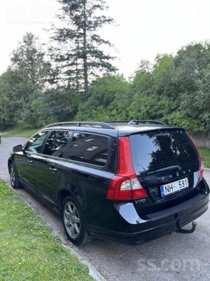 Melns Volvo V70 2007 Kuldīga, ar dzinēja tilpumu 2.40 L un nobraukumu 400 tūkst. km par 2750 €, foto 4 vietnē AUTOMOTO.COM.LV