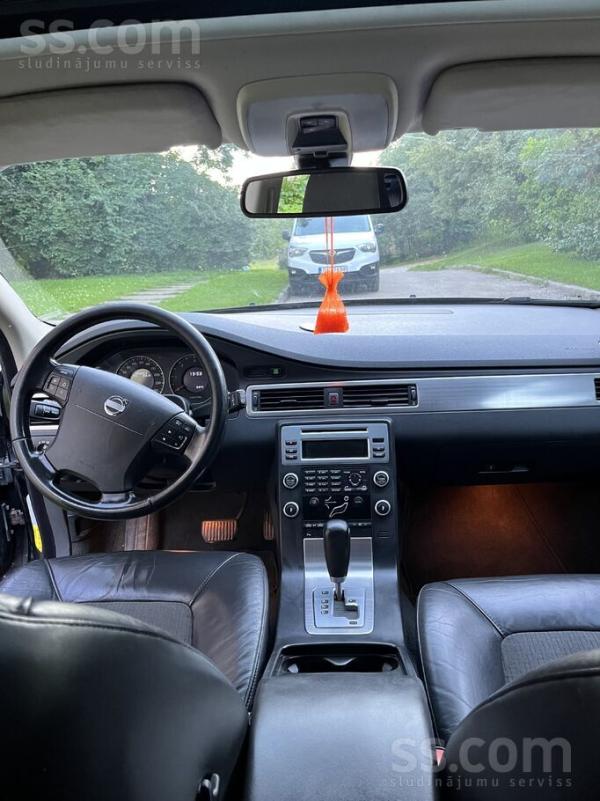 Melns Volvo V70 2007 Kuldīga, ar dzinēja tilpumu 2.40 L un nobraukumu 400 tūkst. km par 2750 €, foto 4 vietnē AUTOMOTO.COM.LV