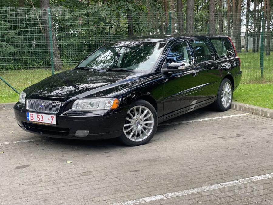 Black Volvo V70 2007 in Riga, with an engine capacity of 2.40 L and mileage of 0 thousand km for 3900 €, photo 1 on AUTOMOTO.COM.LV