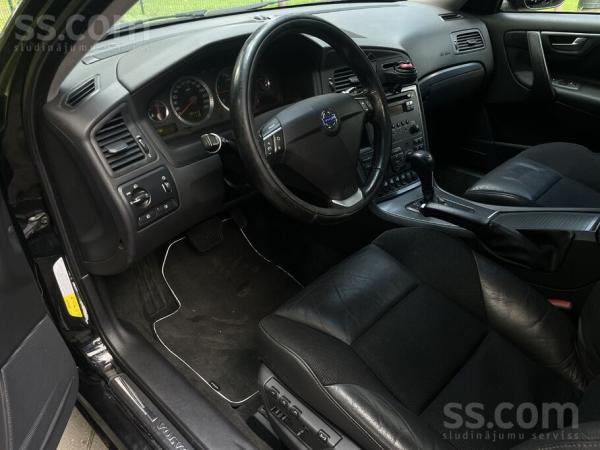 Melns Volvo V70 2007 Rīga, ar dzinēja tilpumu 2.40 L un nobraukumu 0 tūkst. km par 3900 €, foto 7 vietnē AUTOMOTO.COM.LV