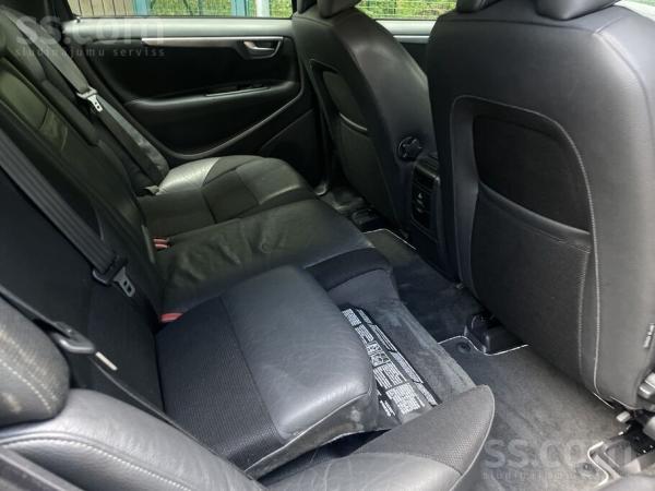 Melns Volvo V70 2007 Rīga, ar dzinēja tilpumu 2.40 L un nobraukumu 0 tūkst. km par 3900 €, foto 10 vietnē AUTOMOTO.COM.LV