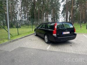Melns Volvo V70 2007 Rīga, ar dzinēja tilpumu 2.40 L un nobraukumu 289 tūkst. km par 3950 €, foto 6 vietnē AUTOMOTO.COM.LV