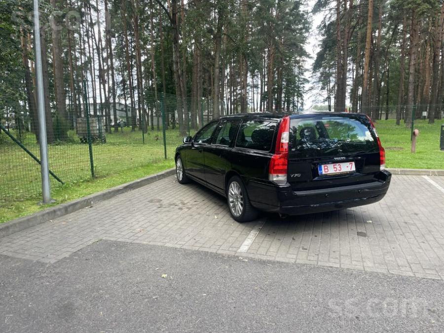 Melns Volvo V70 2007 Rīga, ar dzinēja tilpumu 2.40 L un nobraukumu 289 tūkst. km par 3950 €, foto 6 vietnē AUTOMOTO.COM.LV