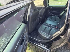 Melns Volvo V70 2007 Rīga, ar dzinēja tilpumu 2.40 L un nobraukumu 438 tūkst. km par 2350 €, foto 8 vietnē AUTOMOTO.COM.LV