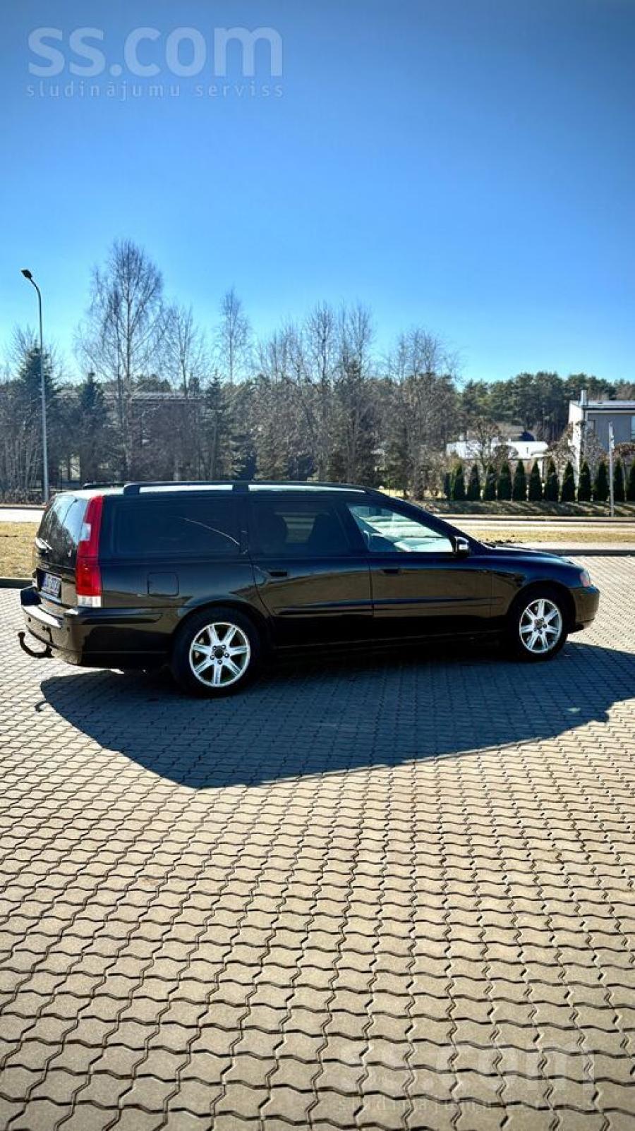 Melns Volvo V70 2007 Rīga, ar dzinēja tilpumu 2.40 L un nobraukumu 335 tūkst. km par 2500 €, foto 3 vietnē AUTOMOTO.COM.LV