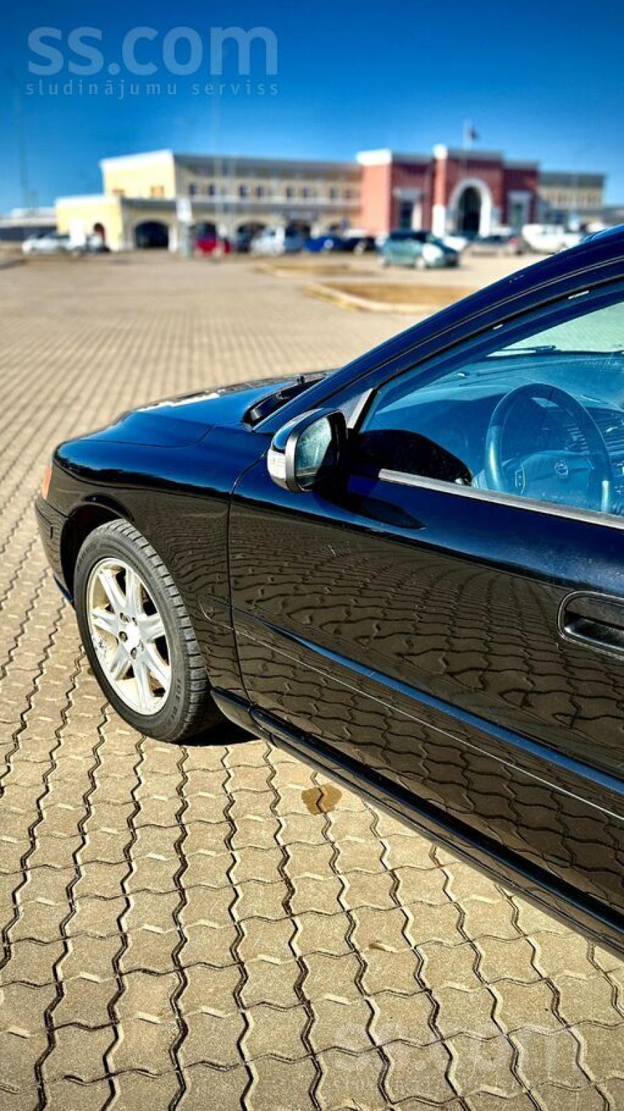 Melns Volvo V70 2007 Rīga, ar dzinēja tilpumu 2.40 L un nobraukumu 335 tūkst. km par 2500 €, foto 5 vietnē AUTOMOTO.COM.LV