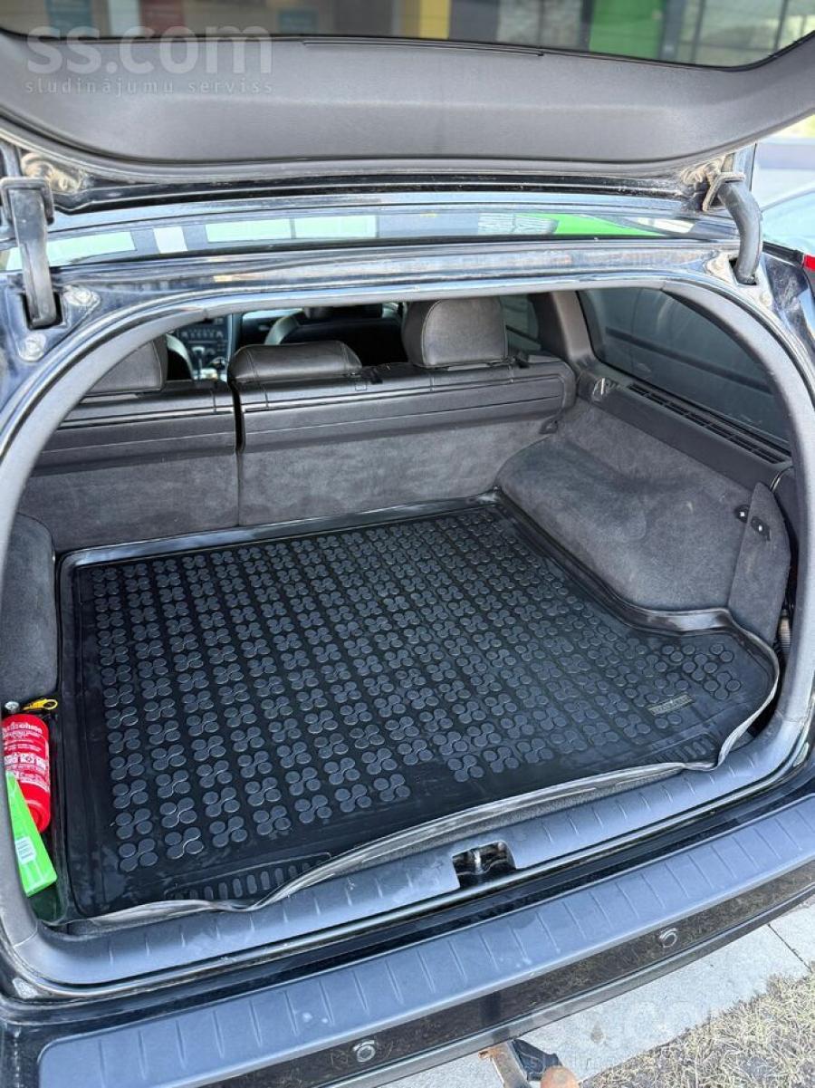Melns Volvo V70 2007 Rīga, ar dzinēja tilpumu 2.40 L un nobraukumu 335 tūkst. km par 2500 €, foto 12 vietnē AUTOMOTO.COM.LV