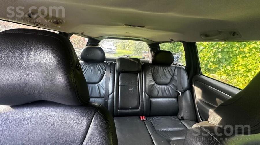 Melns Volvo V70 2007 Rēzekne, ar dzinēja tilpumu 2.40 L un nobraukumu 330 tūkst. km par 1750 €, foto 4 vietnē AUTOMOTO.COM.LV