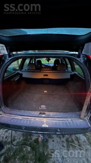 Melns Volvo V70 2007 Rēzekne, ar dzinēja tilpumu 2.40 L un nobraukumu 330 tūkst. km par 1750 €, foto 5 vietnē AUTOMOTO.COM.LV